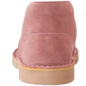 Clarks | Shoes | New Clarks Desert Boot Vintage Pink Suede | Poshmark